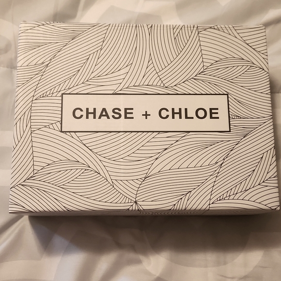 Chase + Chloe | Shoes | Brand New Inbox Black Lowheel Tstrap Dress ...